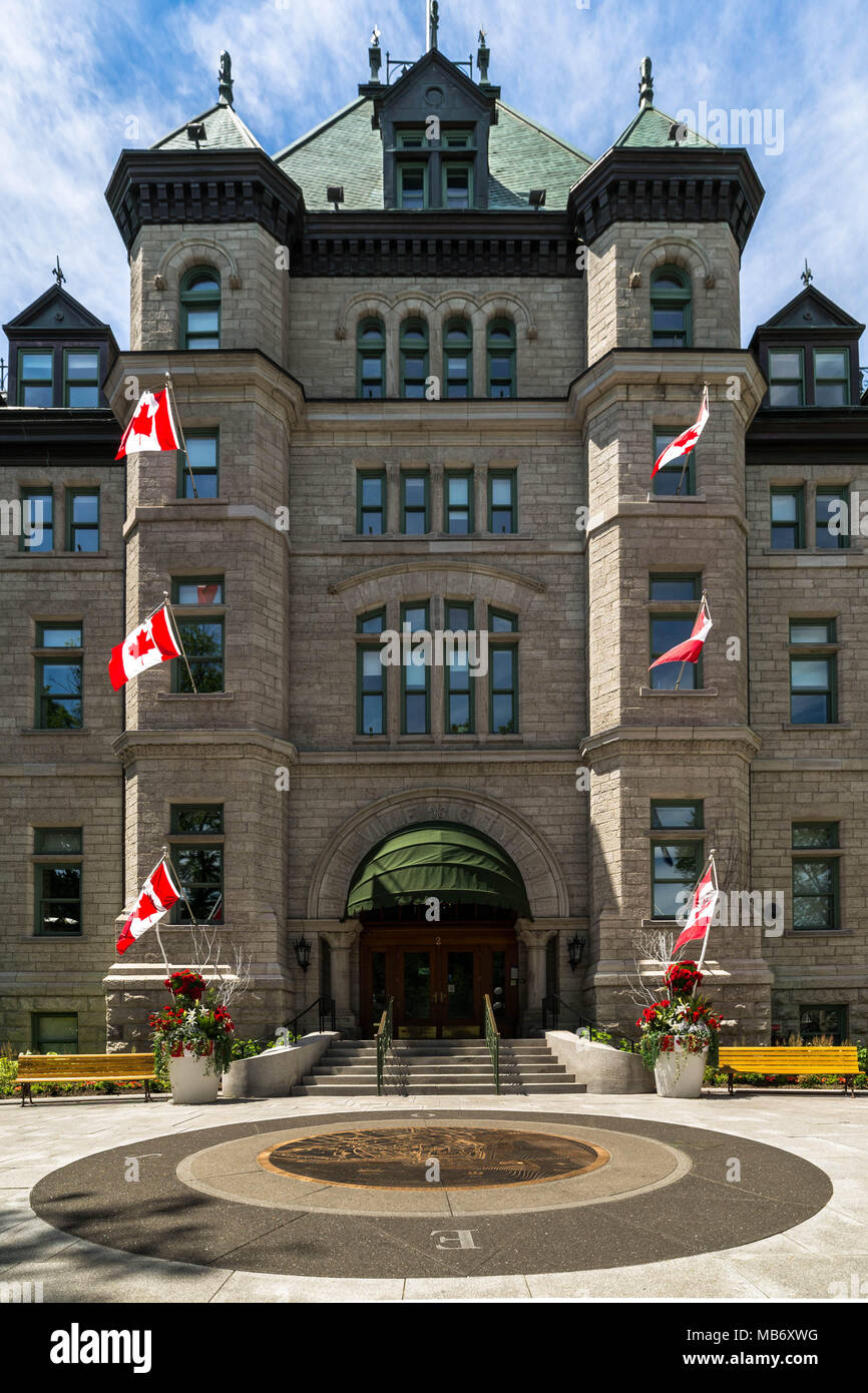 Quebec city hall hi-res stock photography and images - Alamy