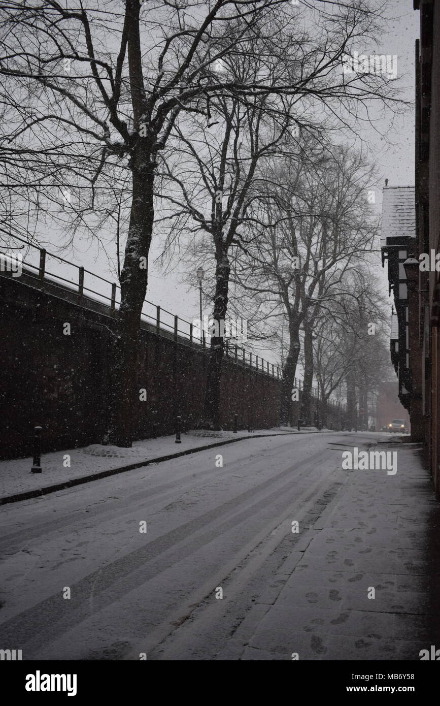Chester's city walls weathering the snow Stock Photo - Alamy