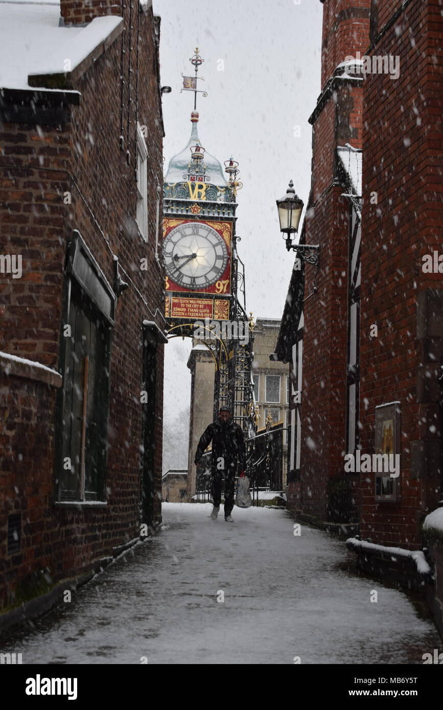 Chester snow clock hi-res stock photography and images - Alamy