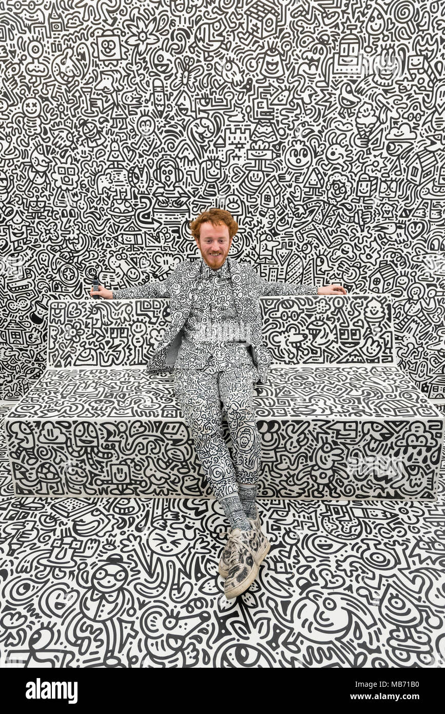 London, UK. 7 April 2018. The artist Mr Doodle poses with his ...