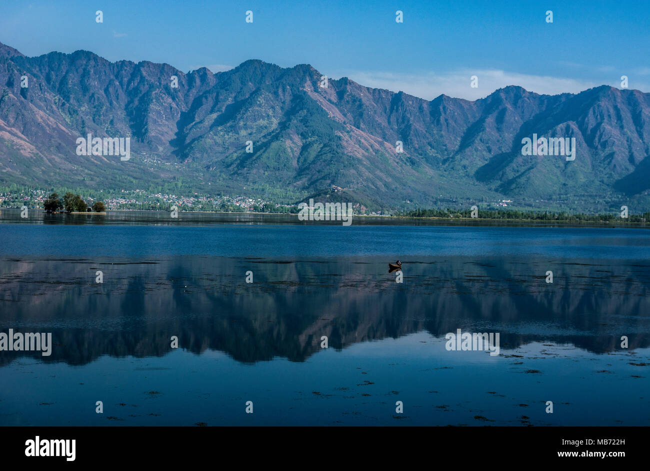 Zabarwan mountain range hi-res stock photography and images - Alamy