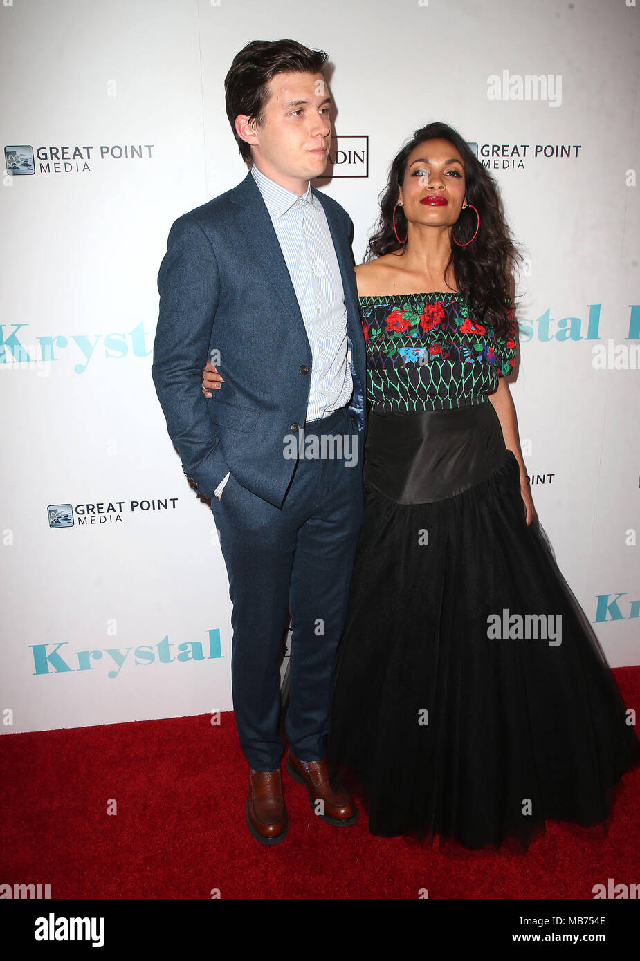 Nick robinson rosario dawson hi-res stock photography and images - Alamy