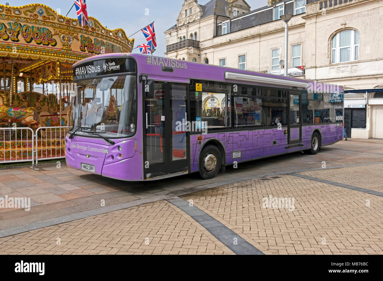 Bus out of service night hi-res stock photography and images - Alamy