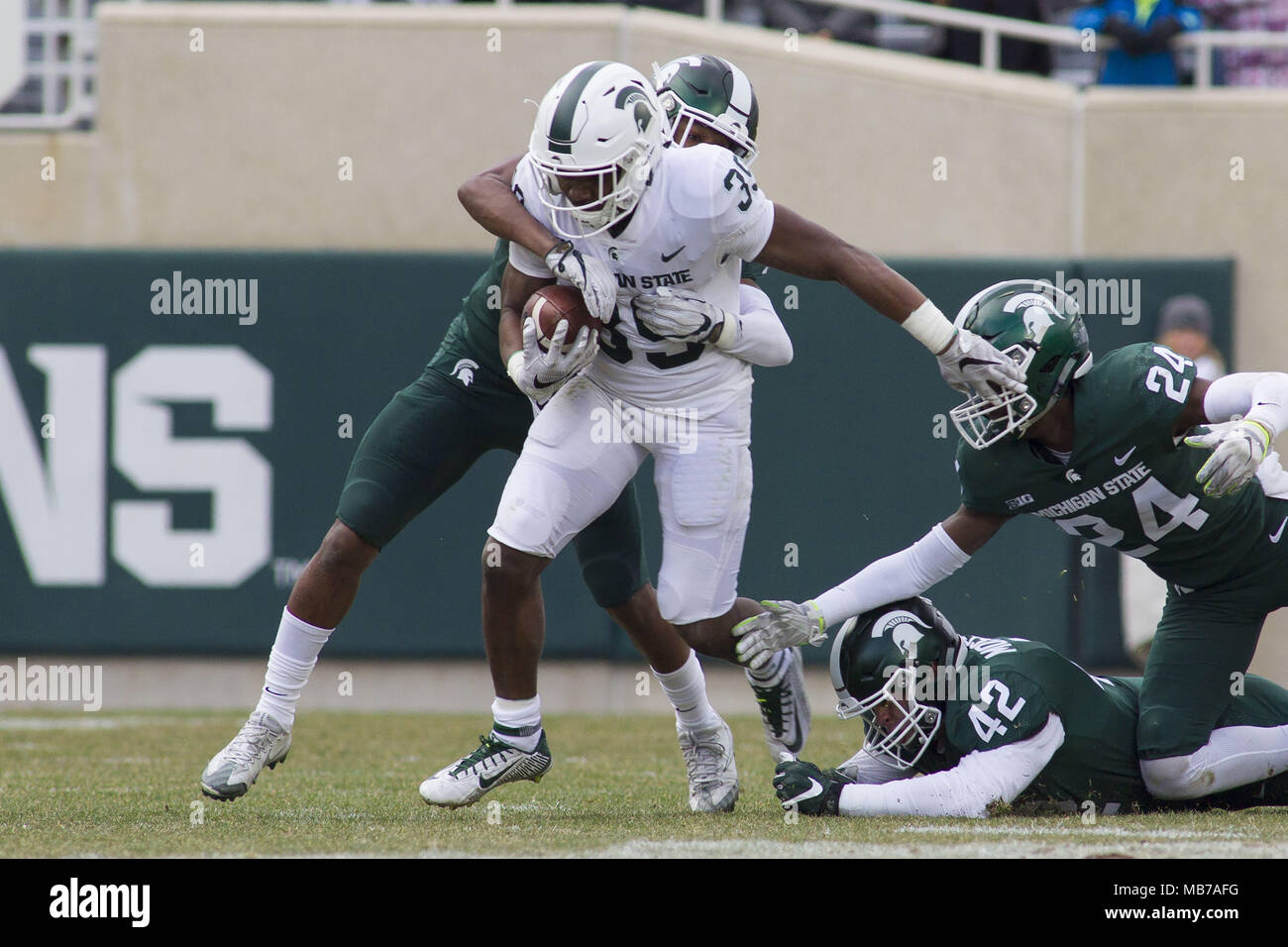 Live _39_ jpg hi-res stock photography and images - Alamy