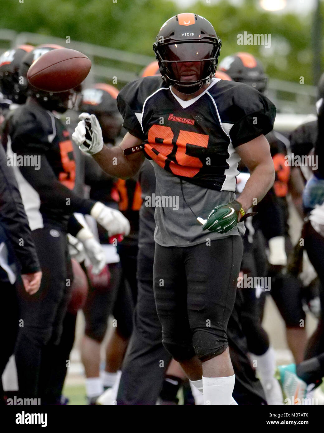 Action lâche hi-res stock photography and images - Alamy