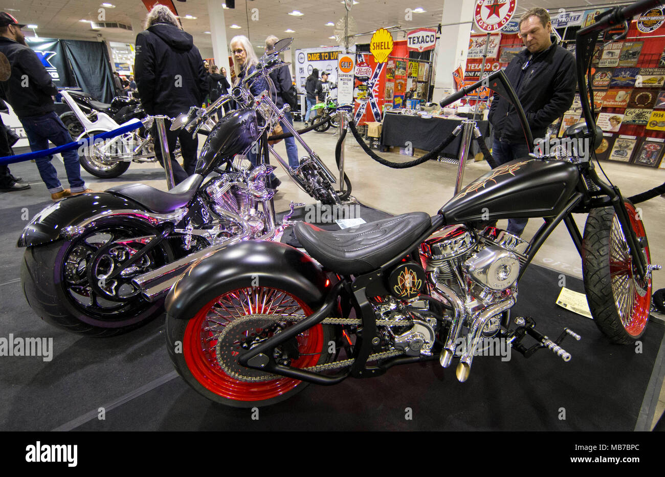 Toronto, Canada. 7th Apr, 2018. People visit the 2018 Toronto ...