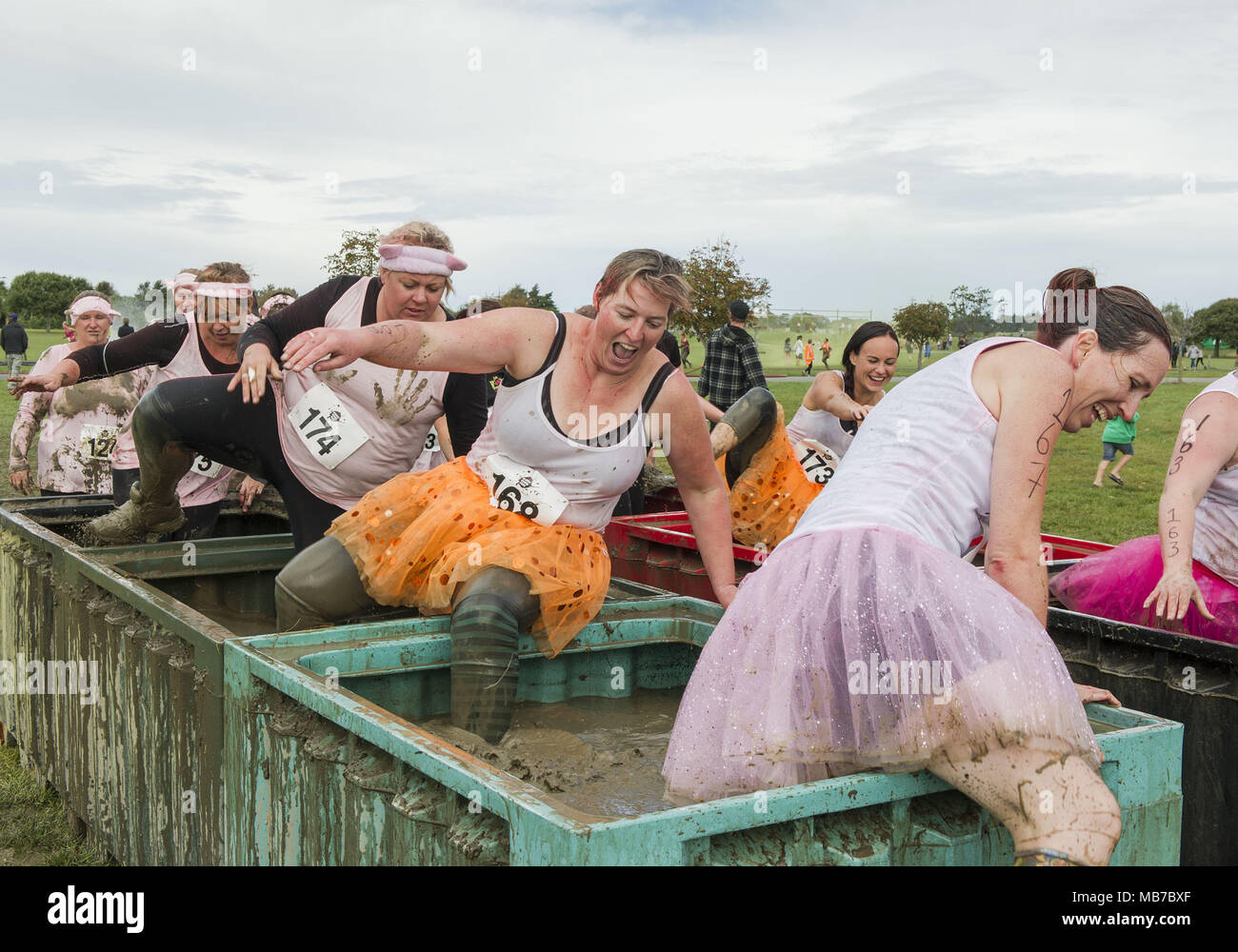 5k mud run hi-res stock photography and images - Alamy
