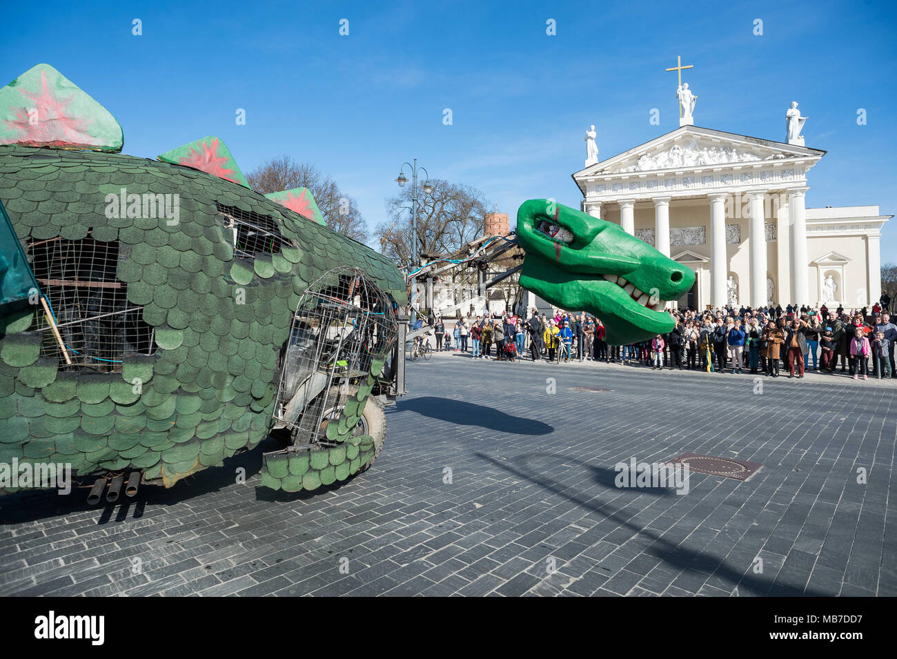 Vilnius, Lithuania. 7th Apr, 2018. A mobile dinosaur is seen during the parade of the 50th Day ...