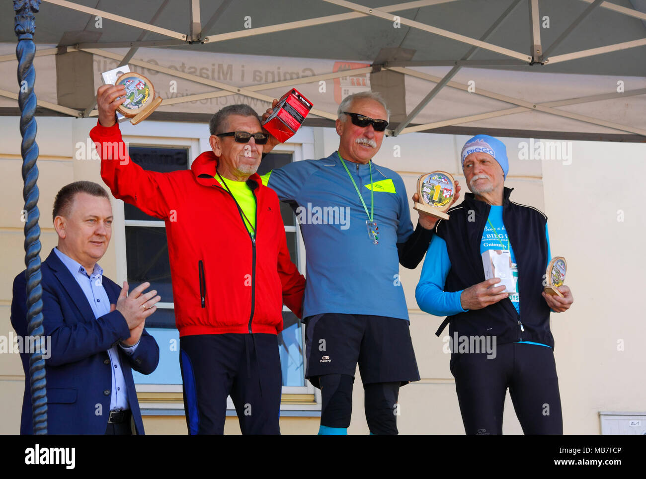 Winners podium race hi-res stock photography and images - Alamy