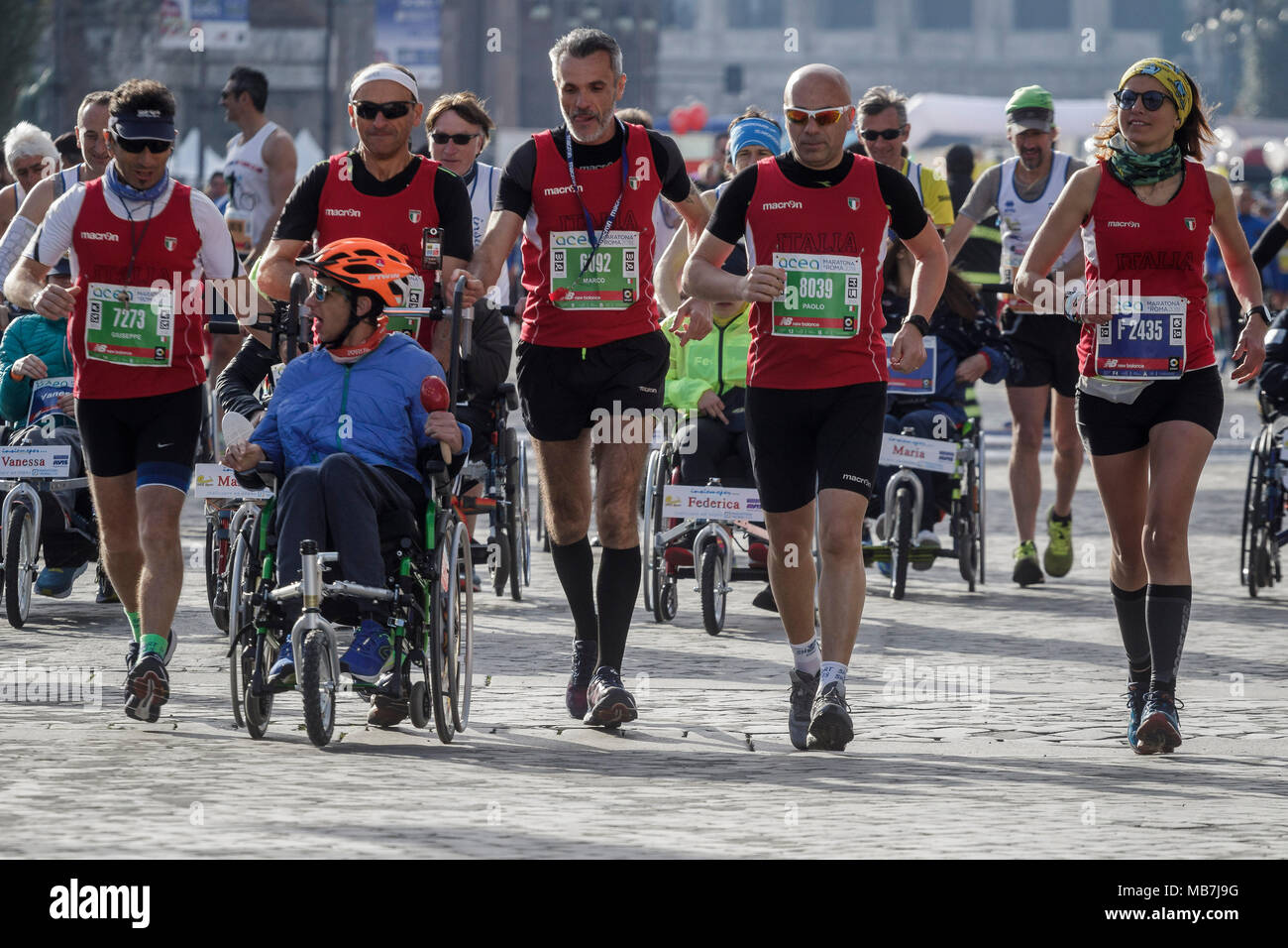 Rome, Italy. 08th April, 2018. Runners compete during the 24th edition ...