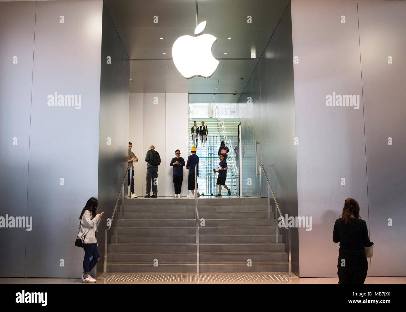 American multinational technology company Apple store in Causeway Bay ...