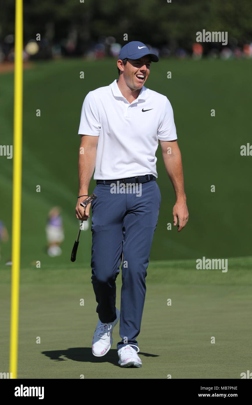 Practice rounds hi-res stock photography and images - Alamy