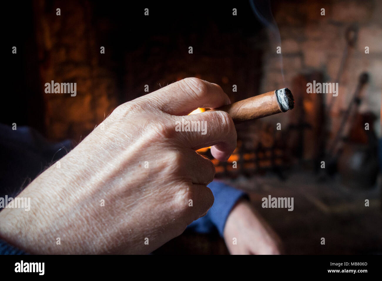 Smoking fire fireplace hi-res stock photography and images - Alamy