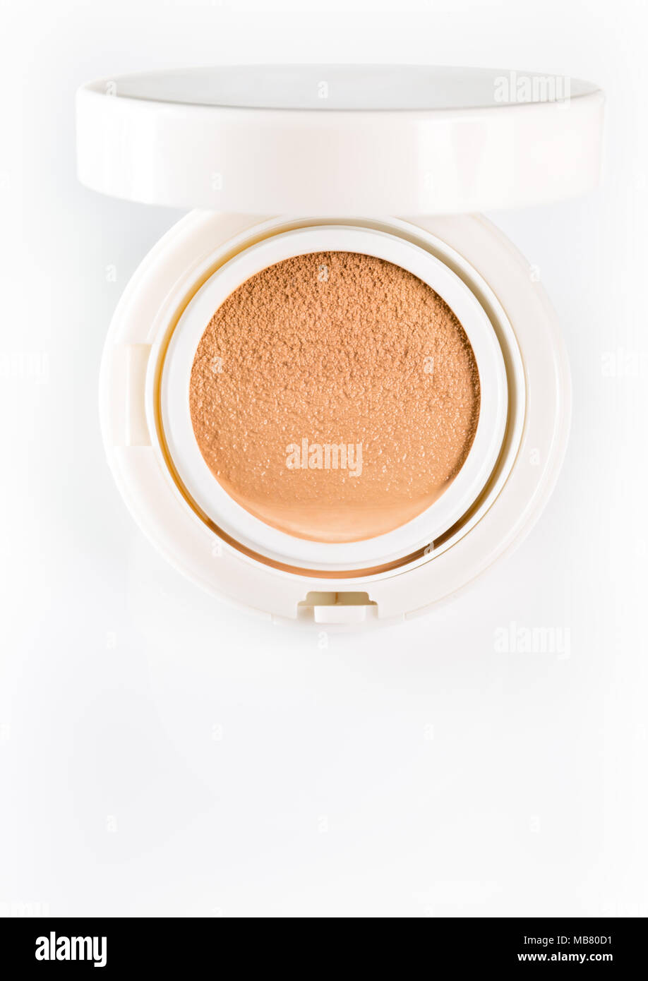 Pouring foundation hi-res stock photography and images - Alamy