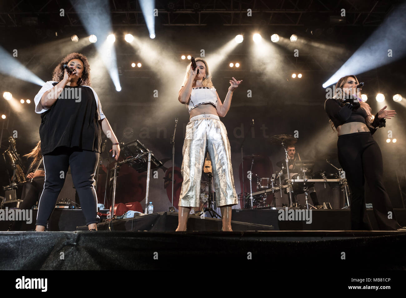 Clean bandit hi-res stock photography and images - Alamy