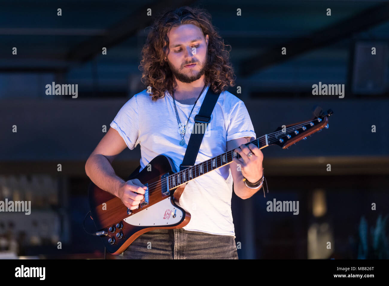 The Swiss musician duo Sarda with Sarah Belz, saxophone and David ...