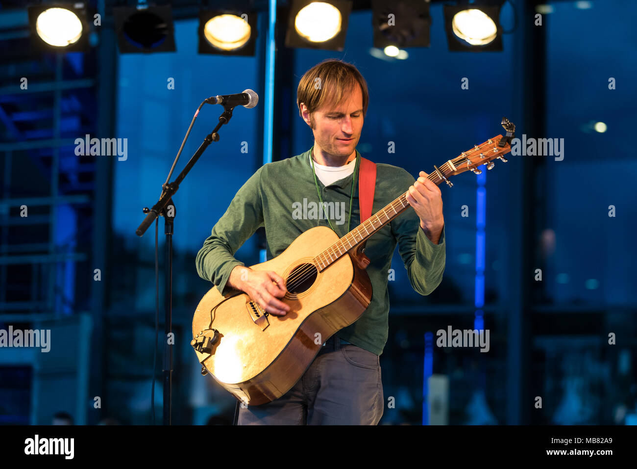 The New Zealand singer and songwriter Mathew James White live at the ...