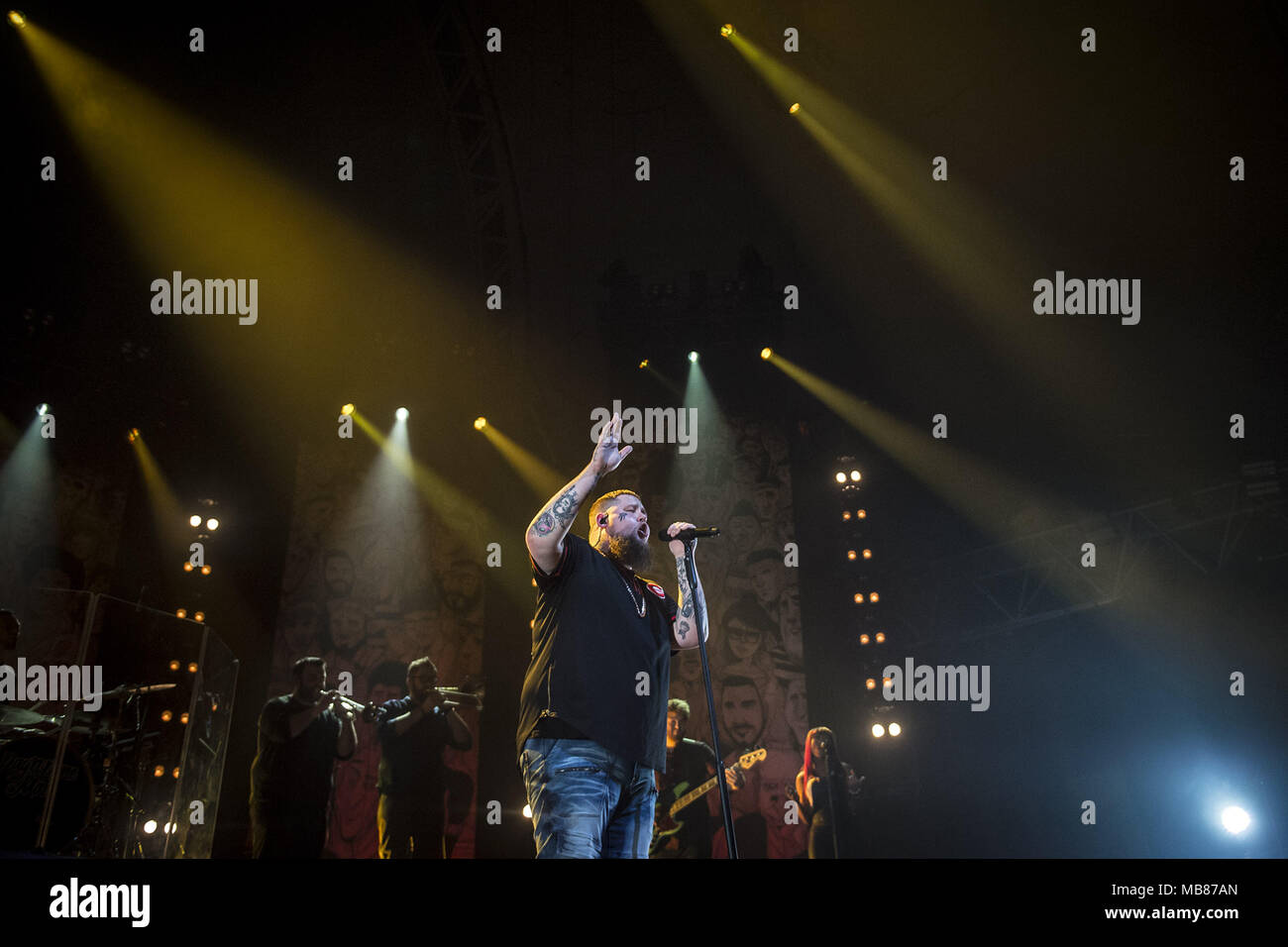 Rag'n'Bone Man performs live at Alexandra Palace Featuring: Rag'n'Bone ...