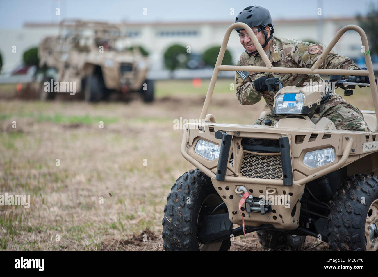 Tactical vehicle chief instructor course hi-res stock photography and ...