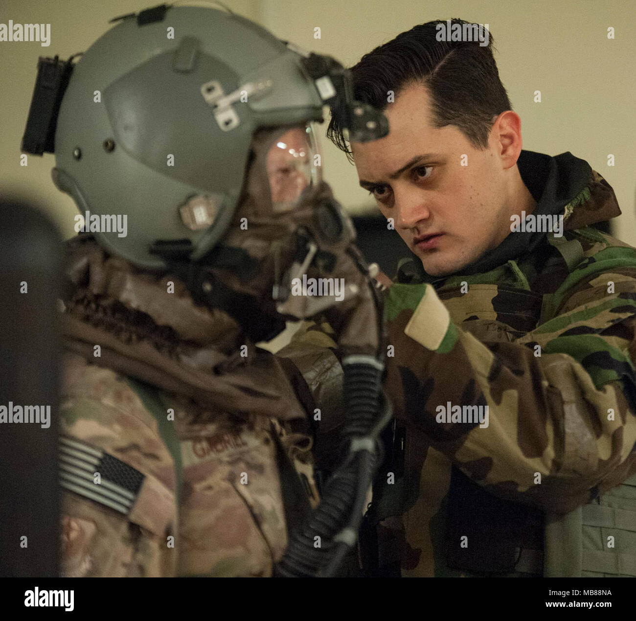 Aircrew eye and respiratory protection system hi-res stock photography ...