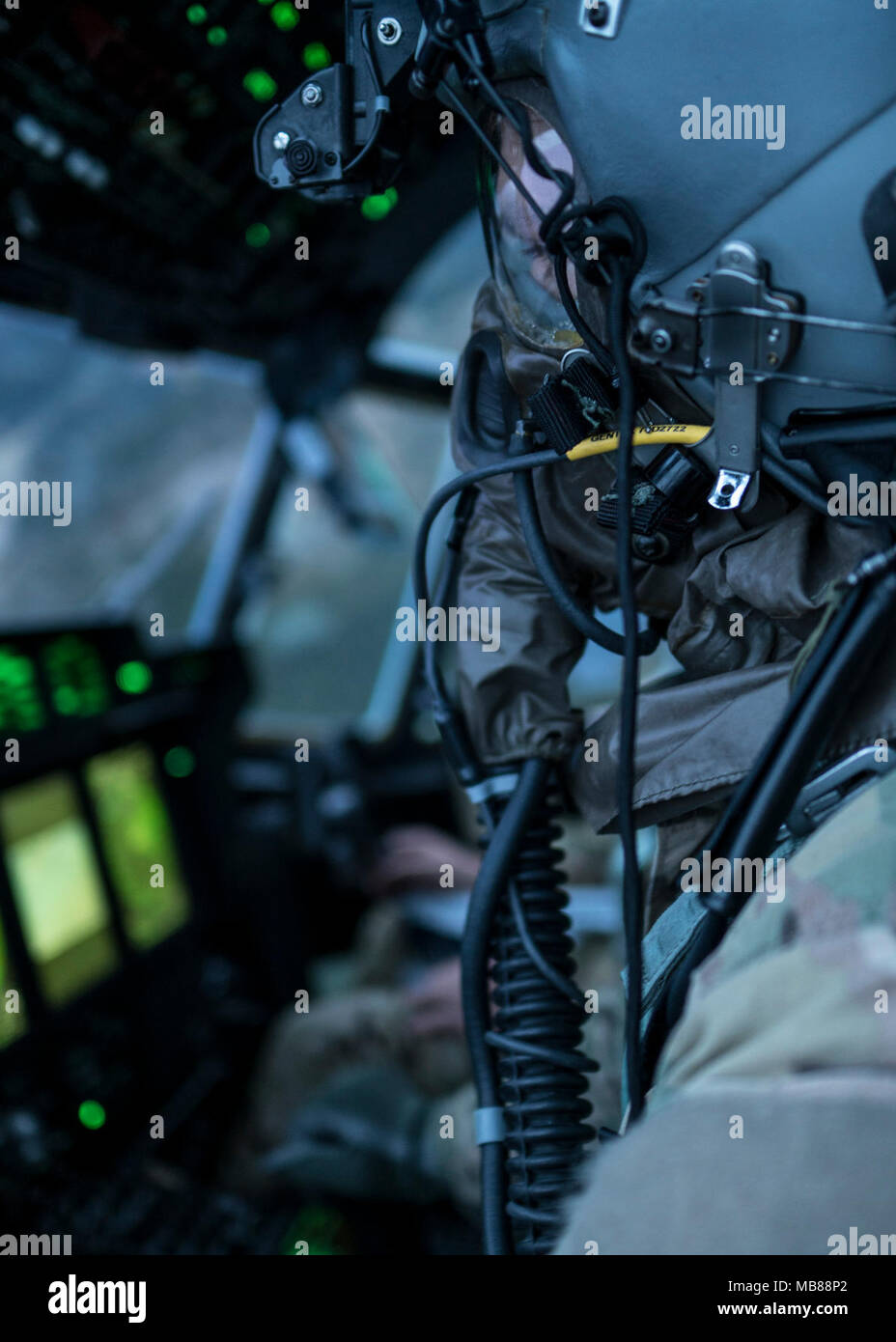 Aircrew eye and respiratory protection system hi-res stock photography ...