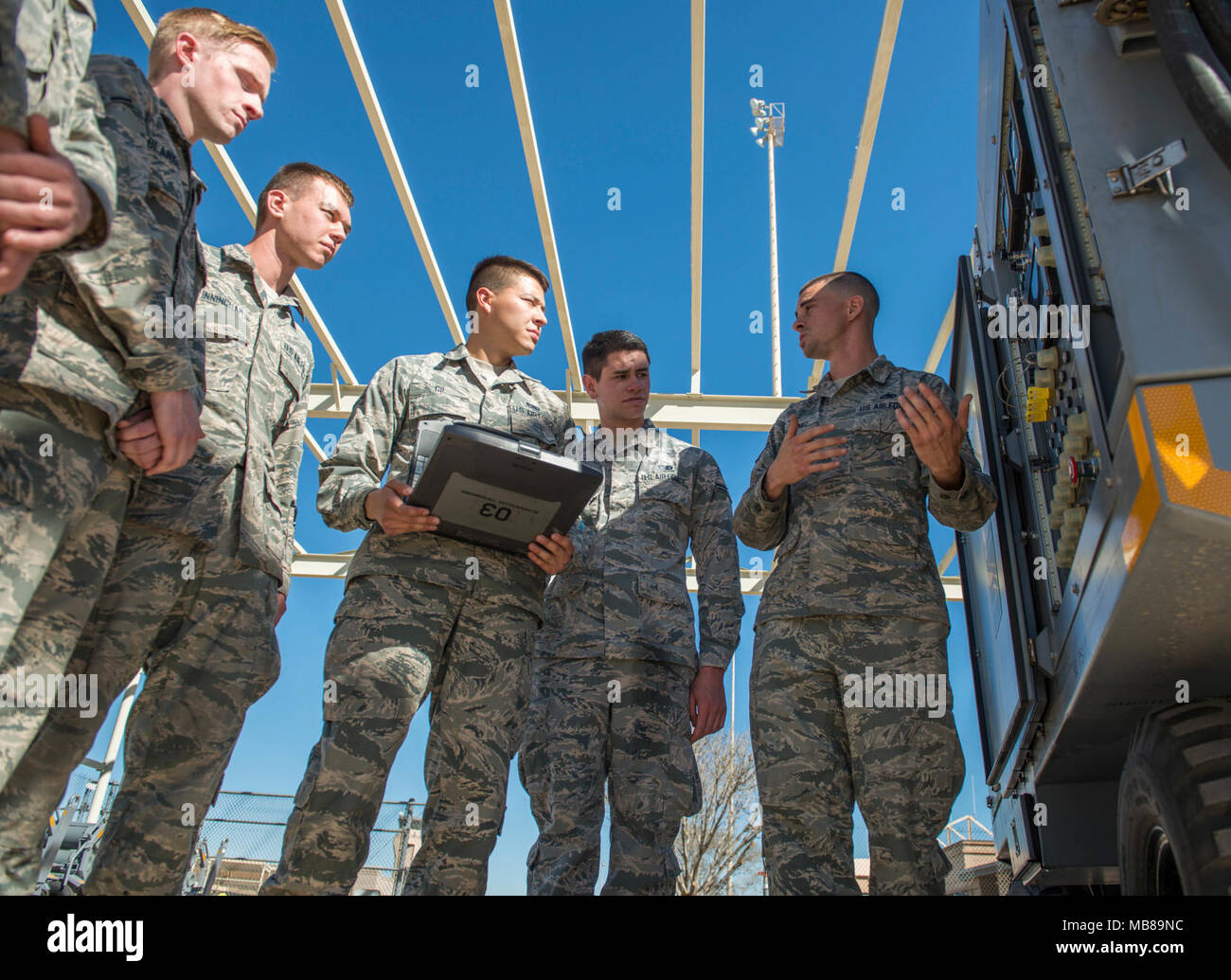 U s air force airman teaches hi-res stock photography and images - Alamy