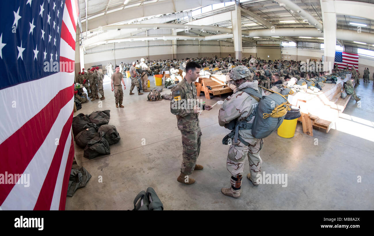 POPE ARMY AIRFIELD, N.C. — Paratroopers from the 82nd Airborne Division ...