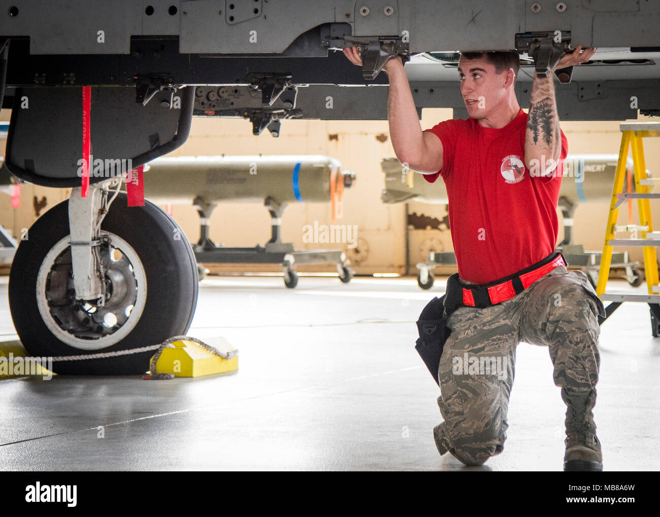 Annual weapons load crew competition hi-res stock photography and ...