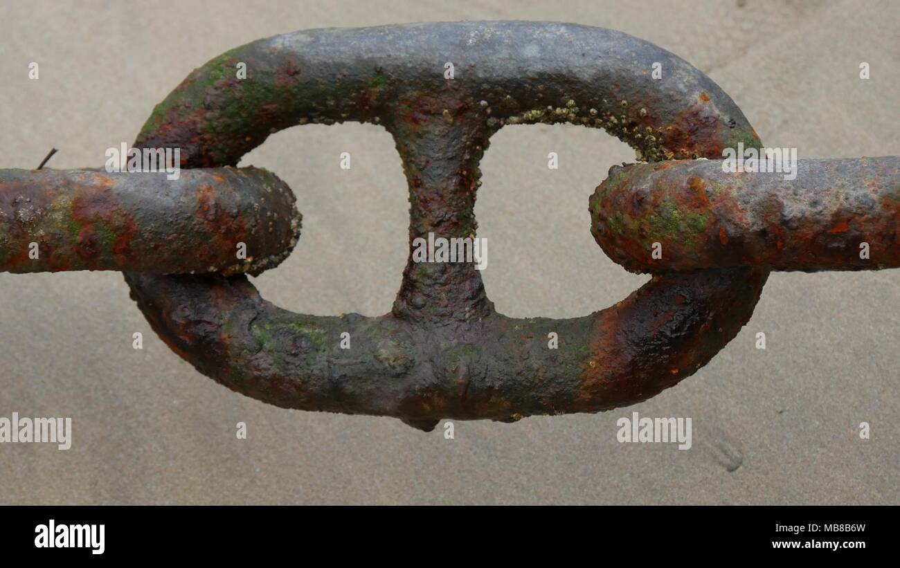 Worn chain hi-res stock photography and images - Alamy