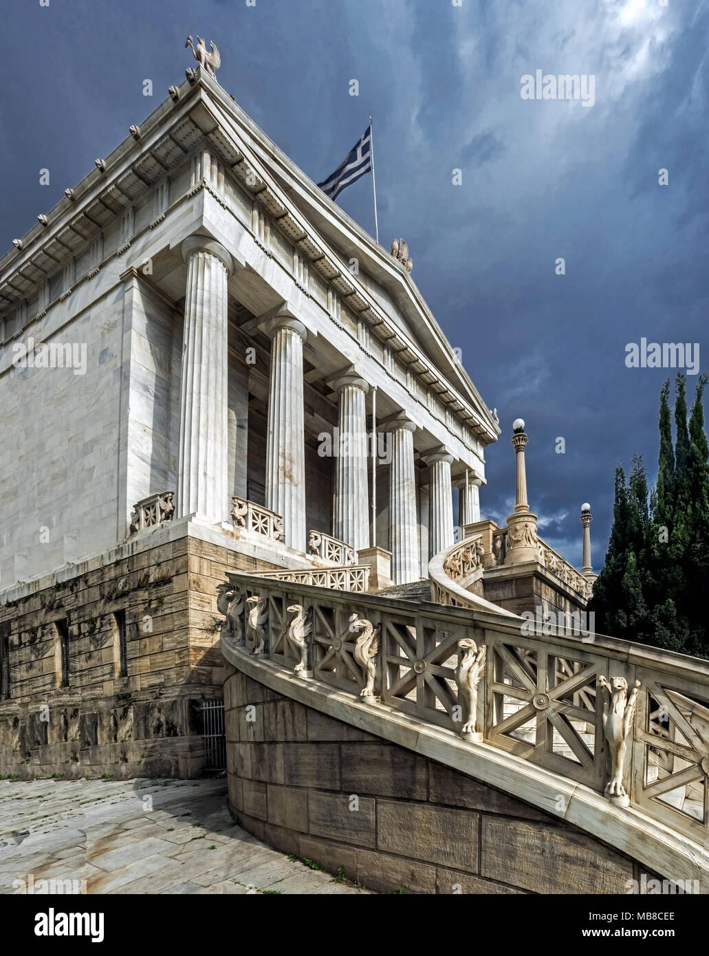 Antique library stairs hi-res stock photography and images - Alamy