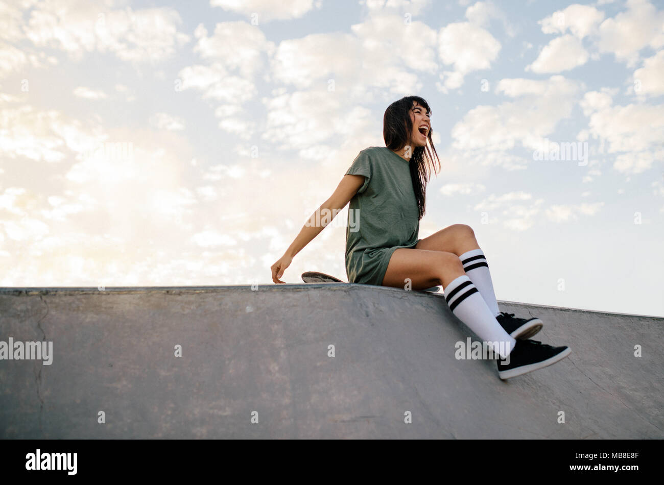 Skateboarder ramp girl hi-res stock photography and images - Alamy