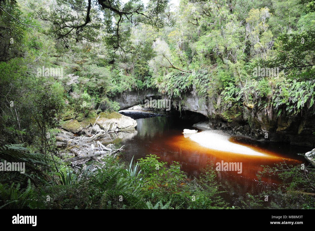 Lord of the rings moria gate hi-res stock photography and images - Alamy