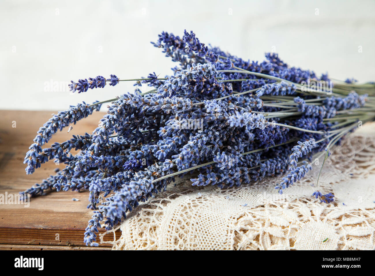 Garden box and lavender hi-res stock photography and images - Alamy