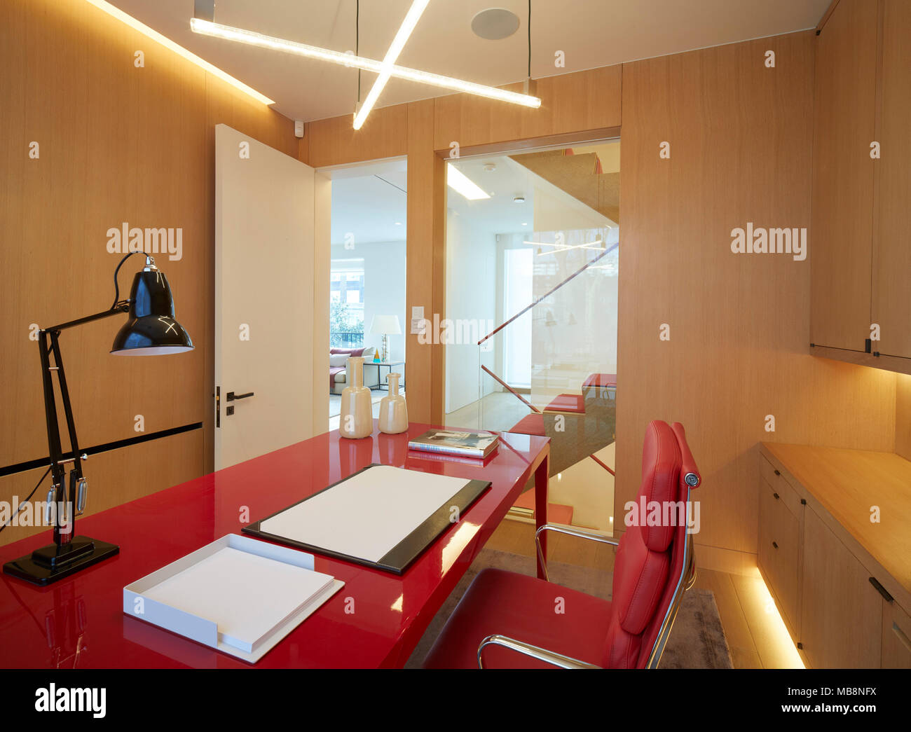 Private study hi-res stock photography and images - Alamy