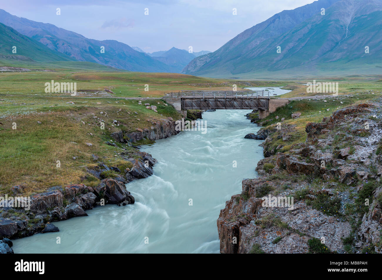 Eki naryn gorge hi-res stock photography and images - Alamy