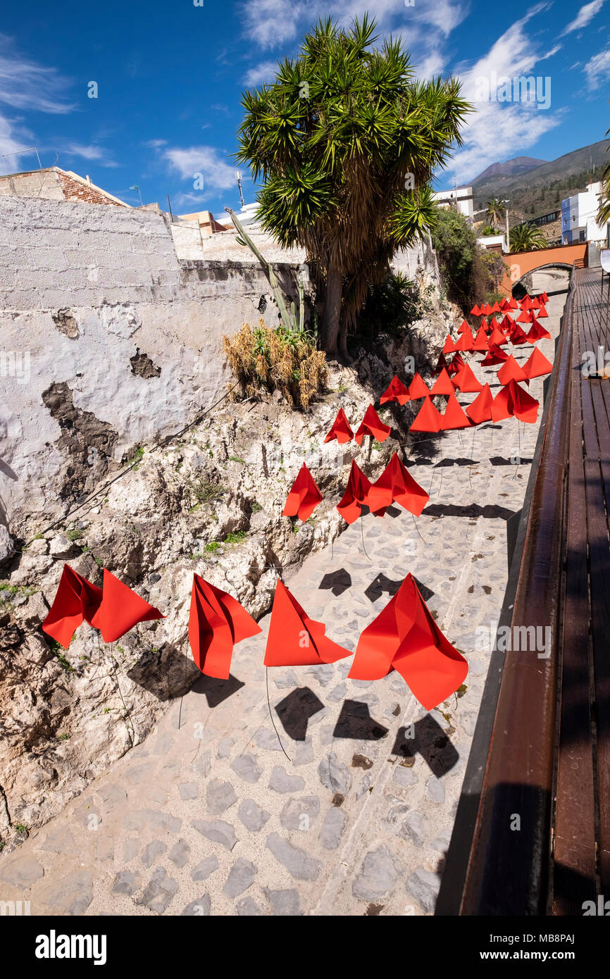 Displays of floral sculptural installations, Pascua Florida, Floral ...