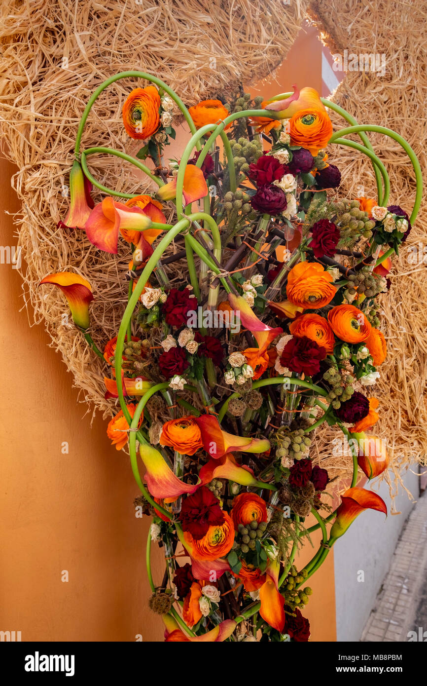 Displays of floral sculptural installations, Pascua Florida, Floral ...