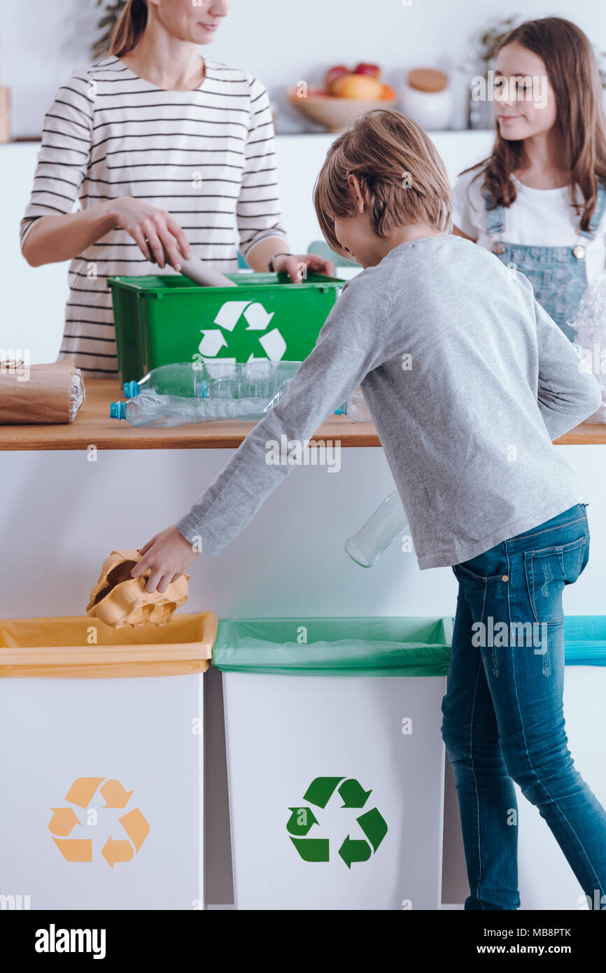 Sorting at home hi-res stock photography and images - Alamy