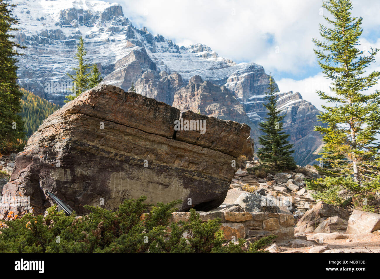 Temple mountain banff national park hi-res stock photography and images ...