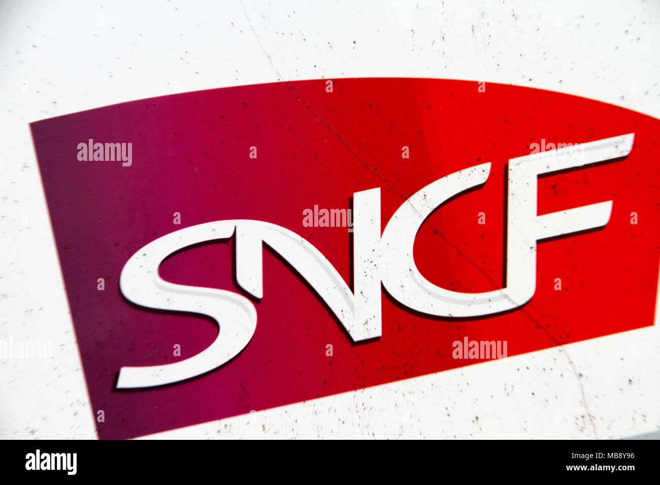 Sncf logo hi-res stock photography and images - Alamy