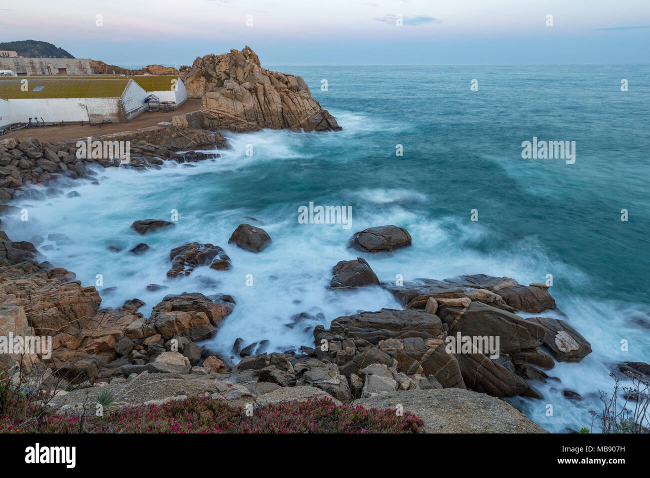 Beautiful waves on the Spanish mediterranean ocean Stock Photo - Alamy