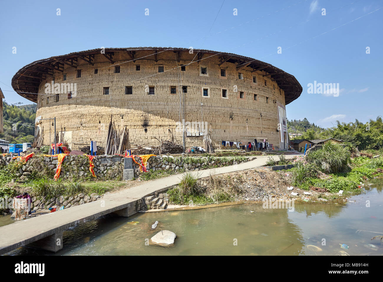 The Fujian tulou (Chinese: 福建土楼; literally: "Fujian earthen buildings ...