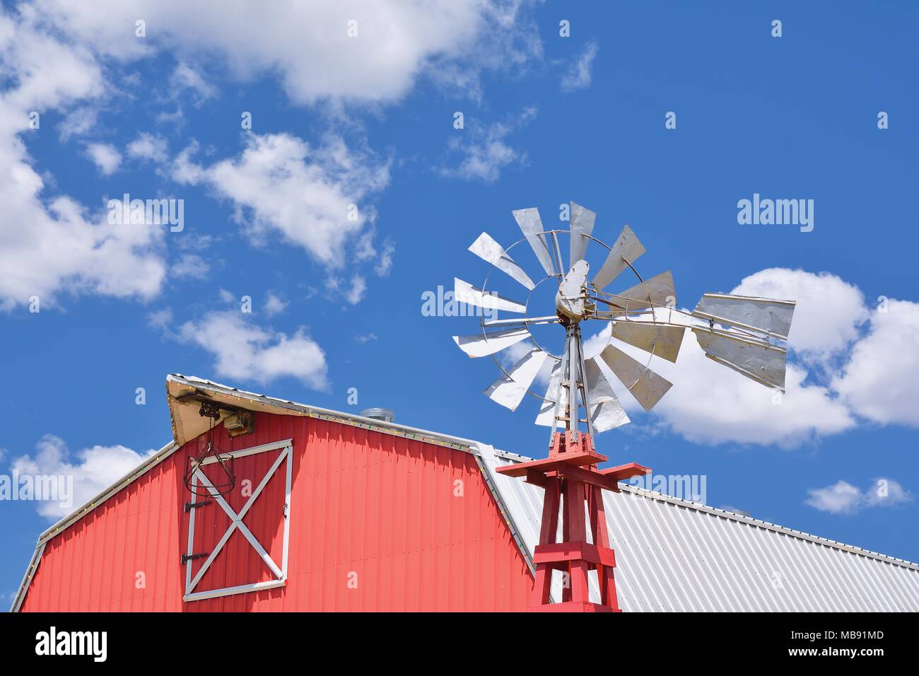 Windmill on an agricultural farm in Oklahoma, USA Stock Photo - Alamy