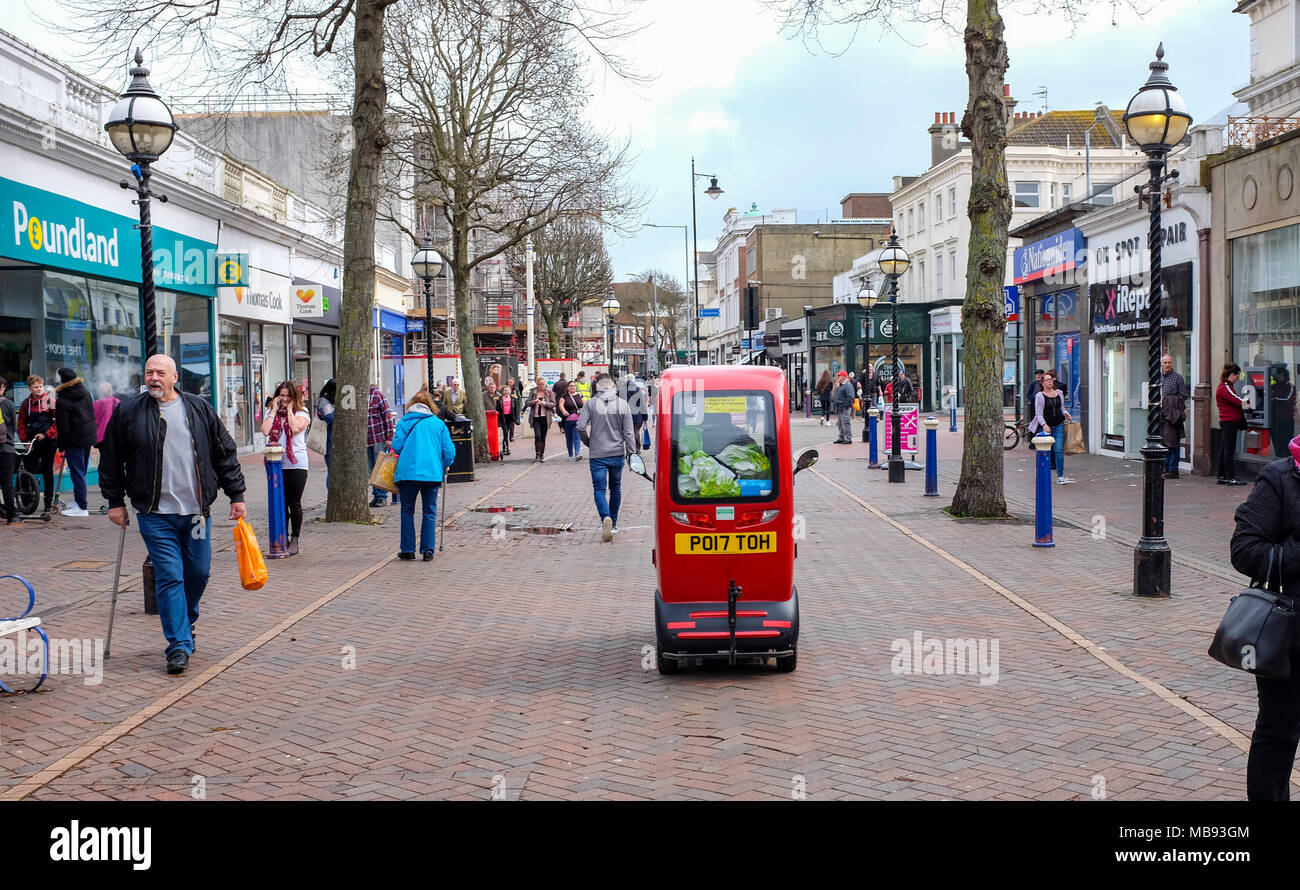 Mobility scooter drives through Eastbourne Langley Road pedestrianised ...