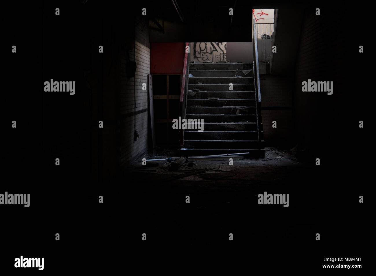 Dark stairs hi-res stock photography and images - Alamy