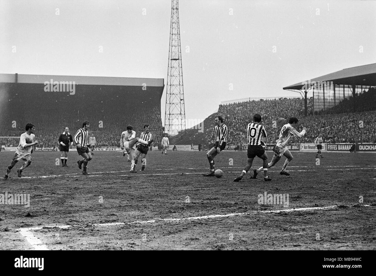 Leeds v Southampton 1970 Stock Photo - Alamy