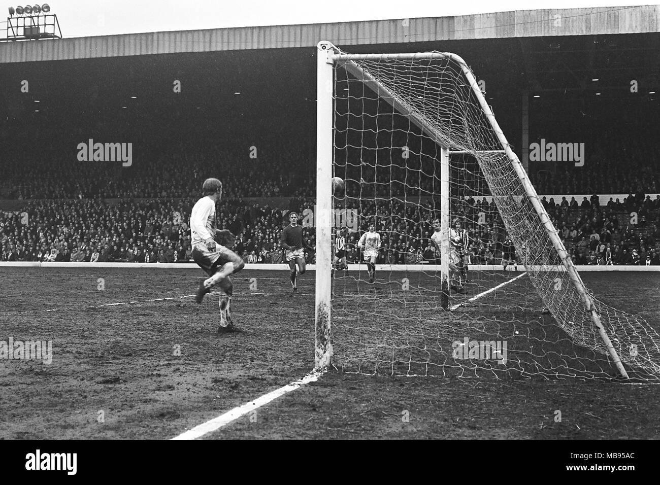 Leeds v Southampton 1970 Stock Photo - Alamy