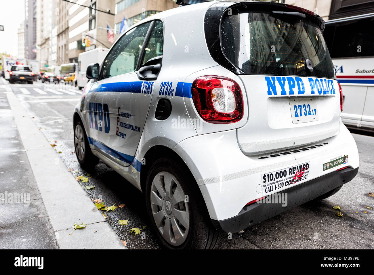 Smart car police car hi-res stock photography and images - Alamy