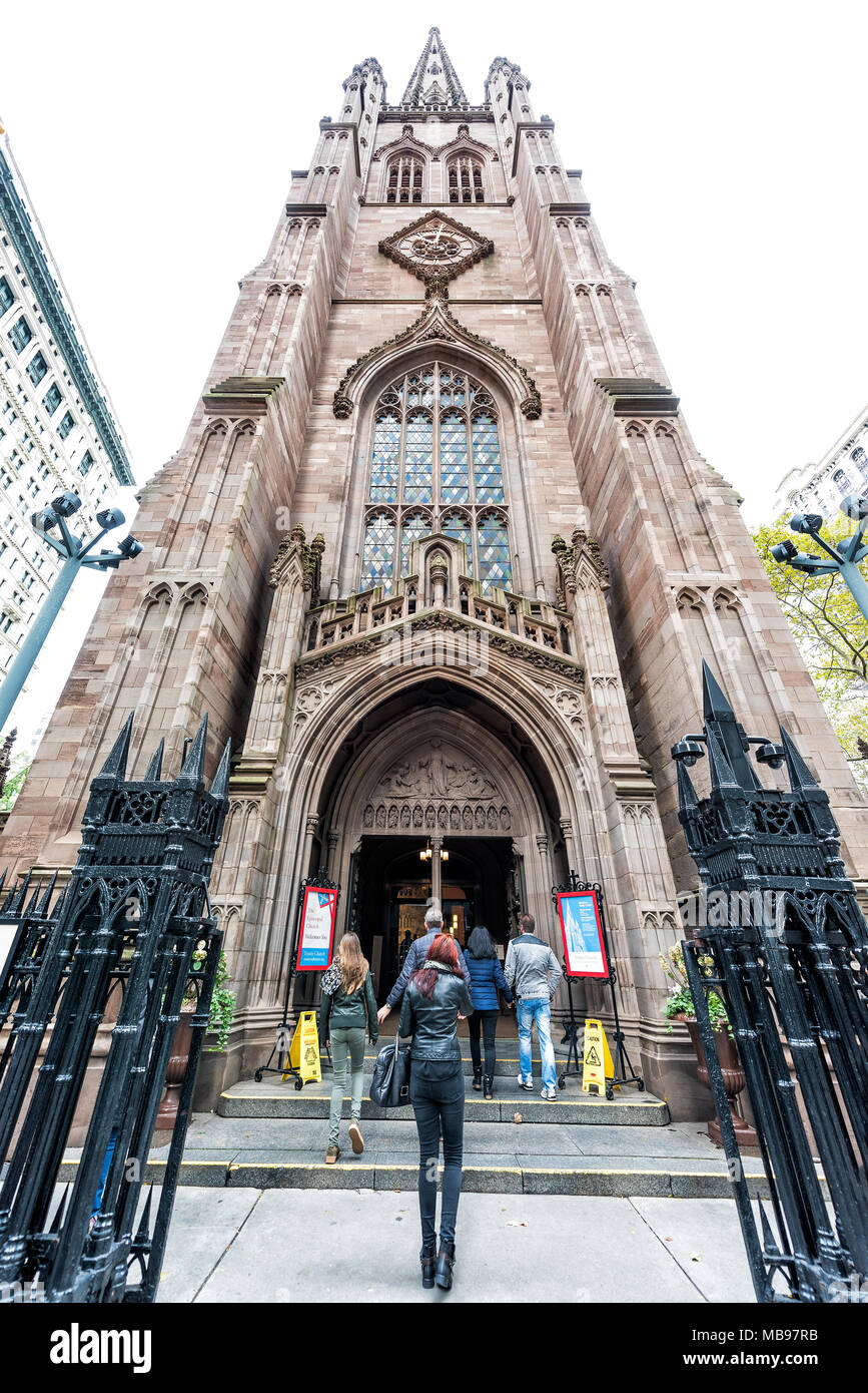 Gothic revival entrance to the trinity church broadway hi-res stock ...