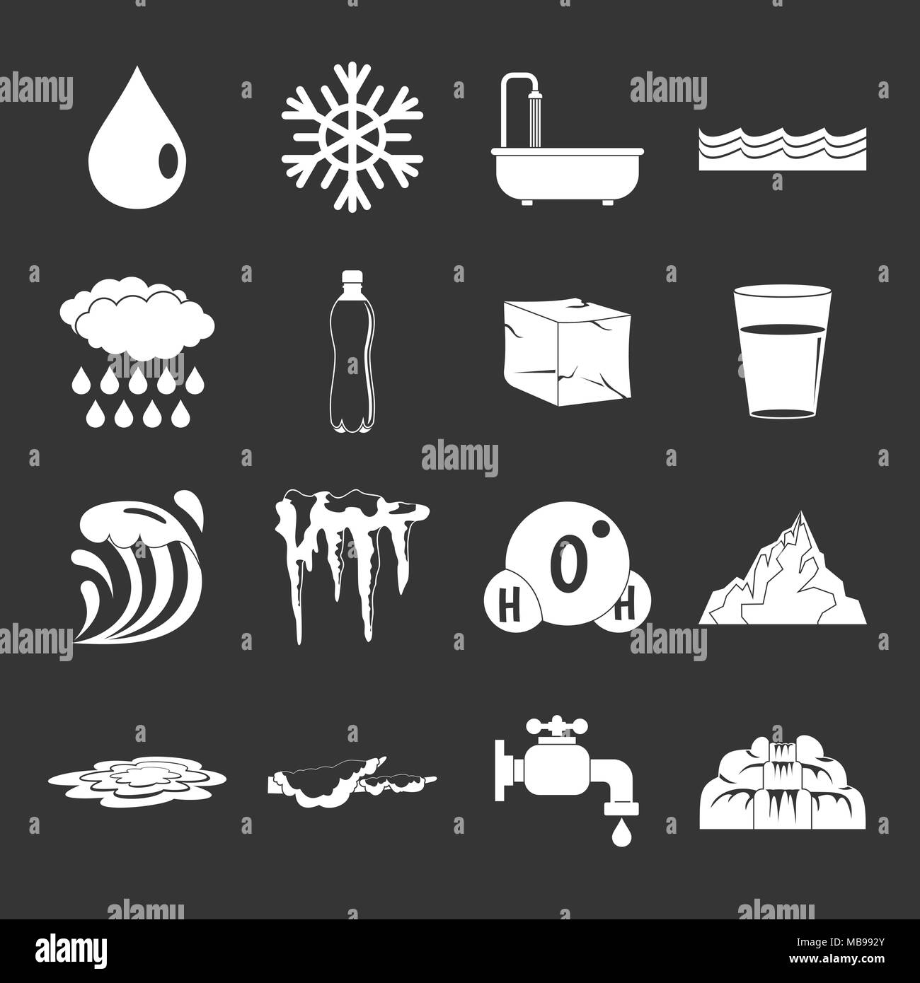 Puddle sea water Black and White Stock Photos & Images - Alamy